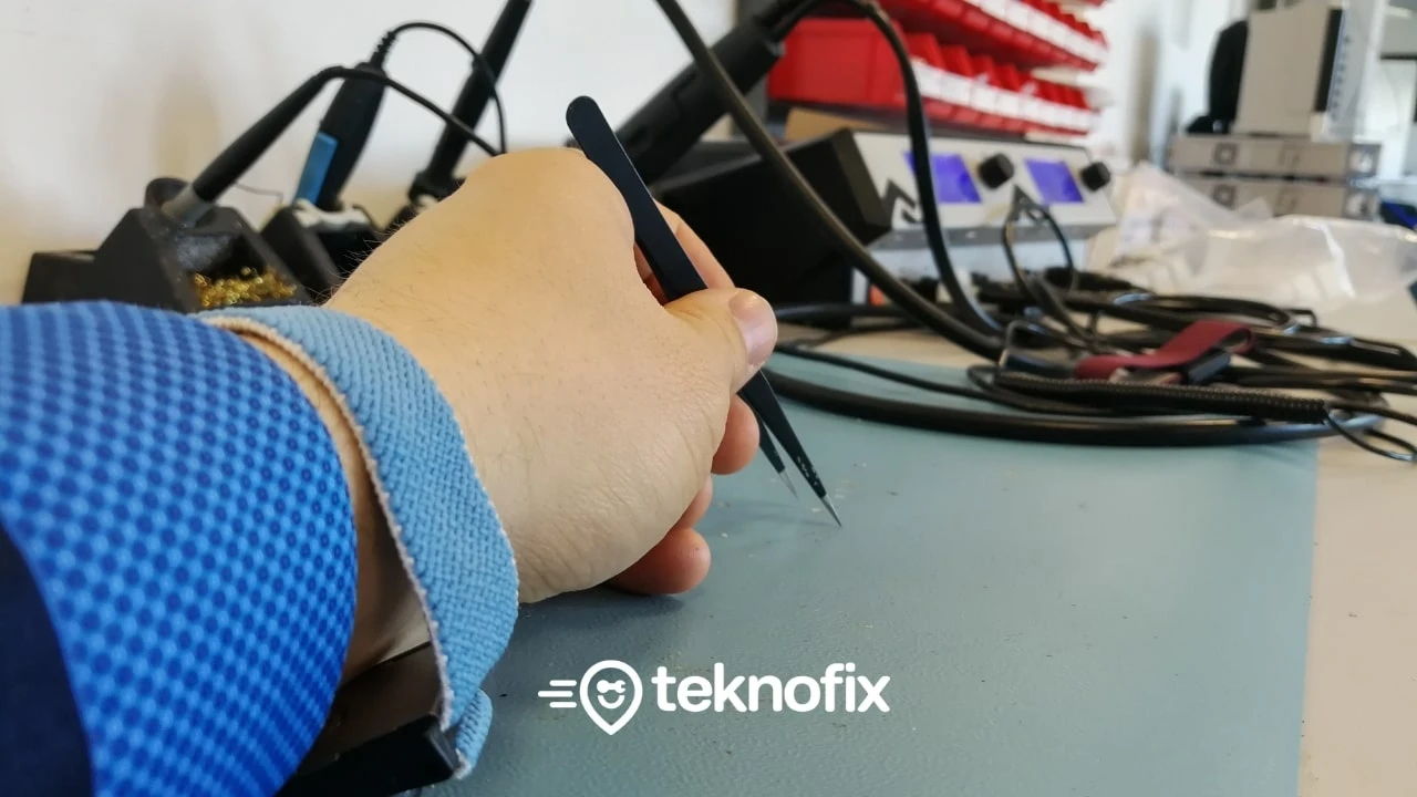 Antistatik ESD Nedir? Nasıl Önlenir?